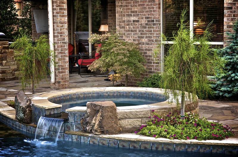 Pool Renovation Tips: Adding A Spillover Spa For Ultimate Luxury ...